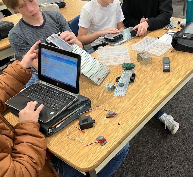 Live Feed | Eagle Middle