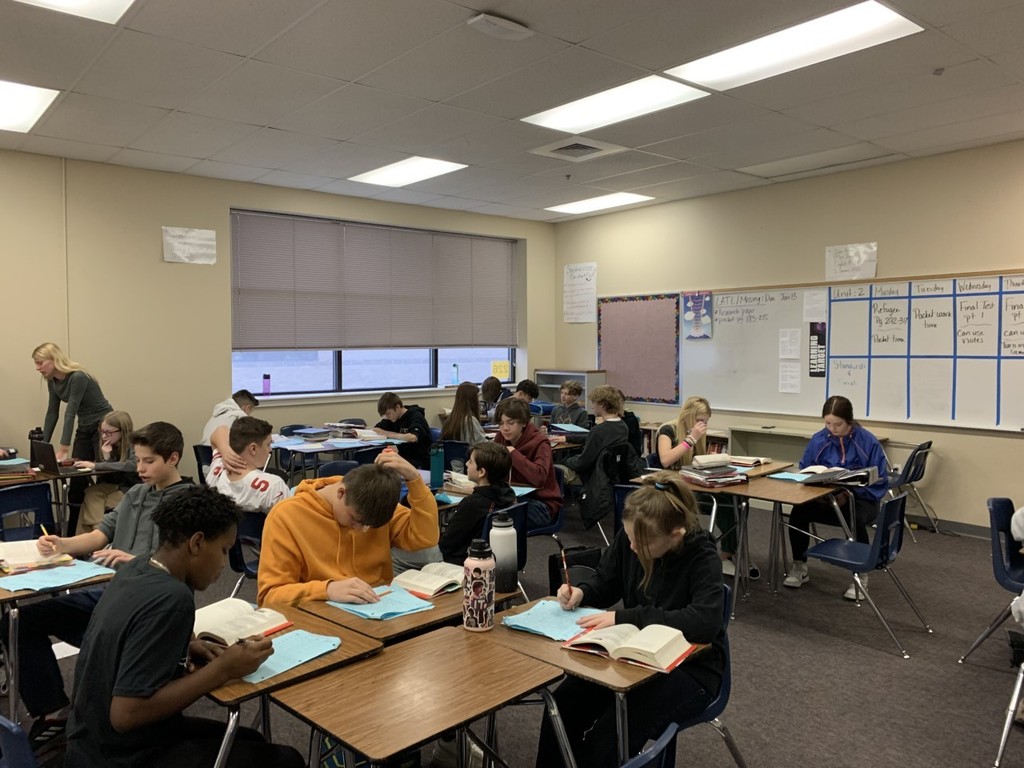 Live Feed | Eagle Middle